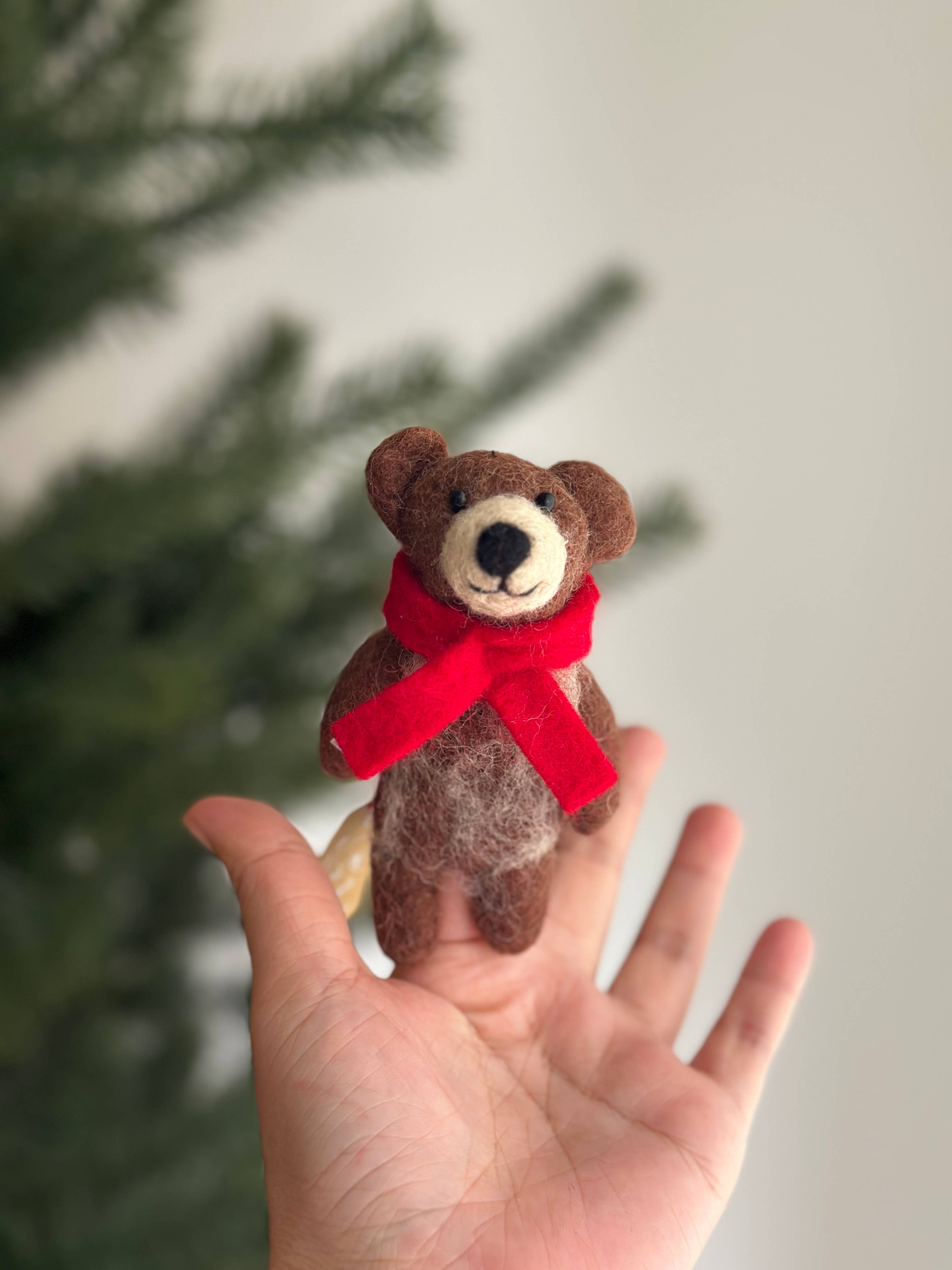 Felt Brown Bear Finger Puppet: Honey Bear Finger Puppet – Ganapati ...